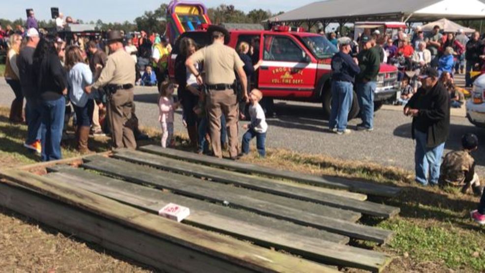 Three people injured after bleachers collapse at parade | WSET