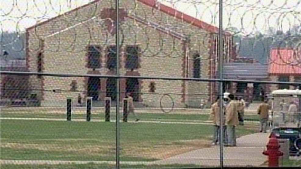 Missouri puts 'parenting corners' in state prisons | KRCG