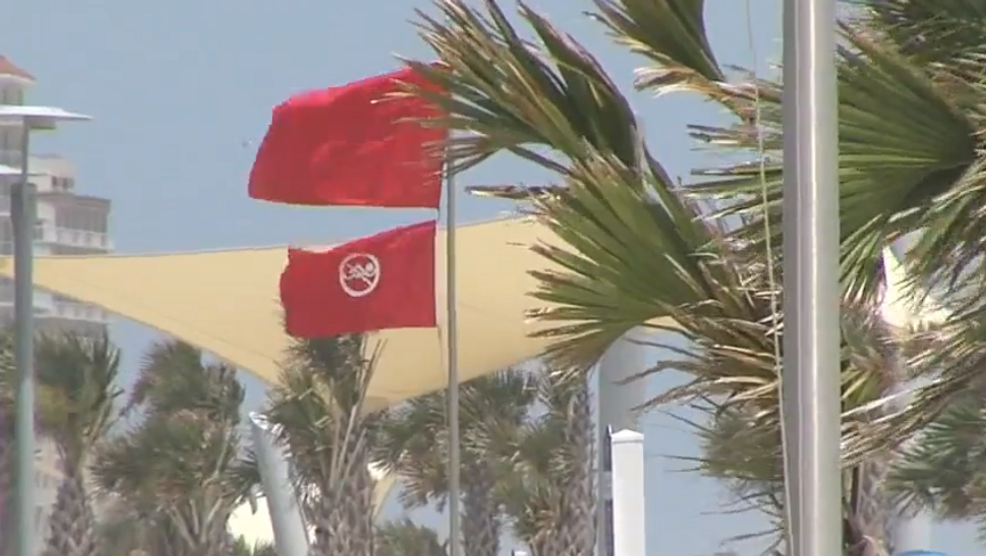 Double red flags flying in area Gulf waters | WPMI