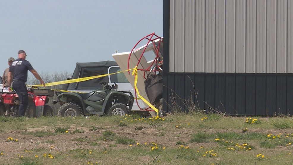 Man dies after crashing powered parachute in Elkhart County | WSBT